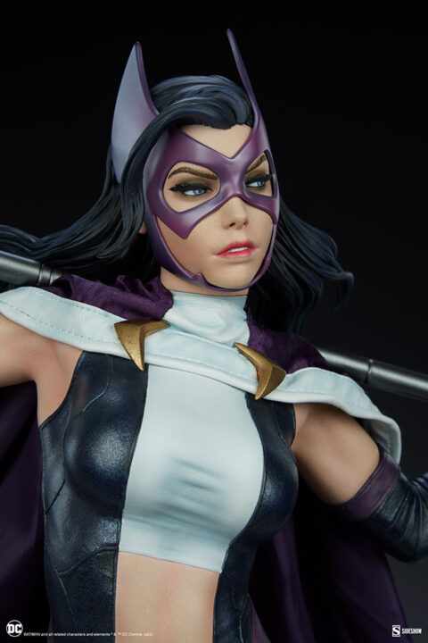 Huntress Premium Format™ Figure | Comic Book Statues and Busts